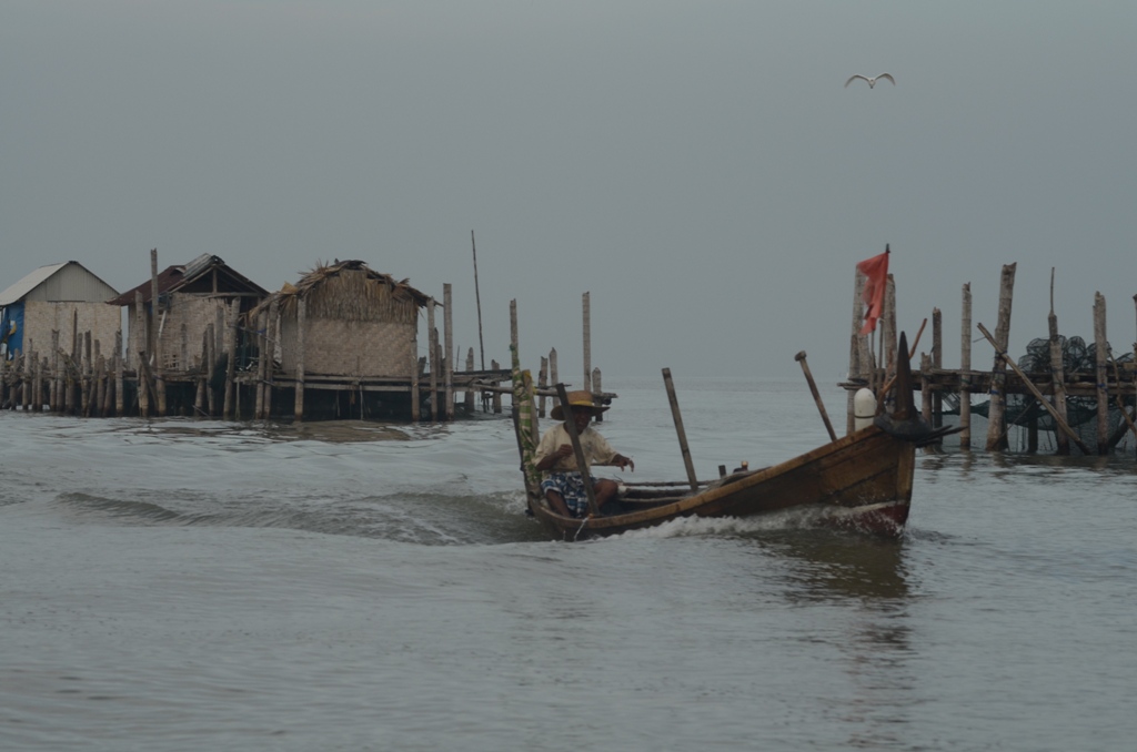 Kearifan Lokal Jamu Laut di Desa Jaring Halus dan Mitigasi Perubahan ...